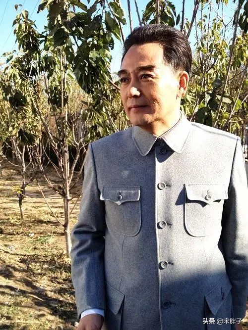 Liu Jin and Sun Weimin were absent, Guo Weihua played Premier Zhou in ...