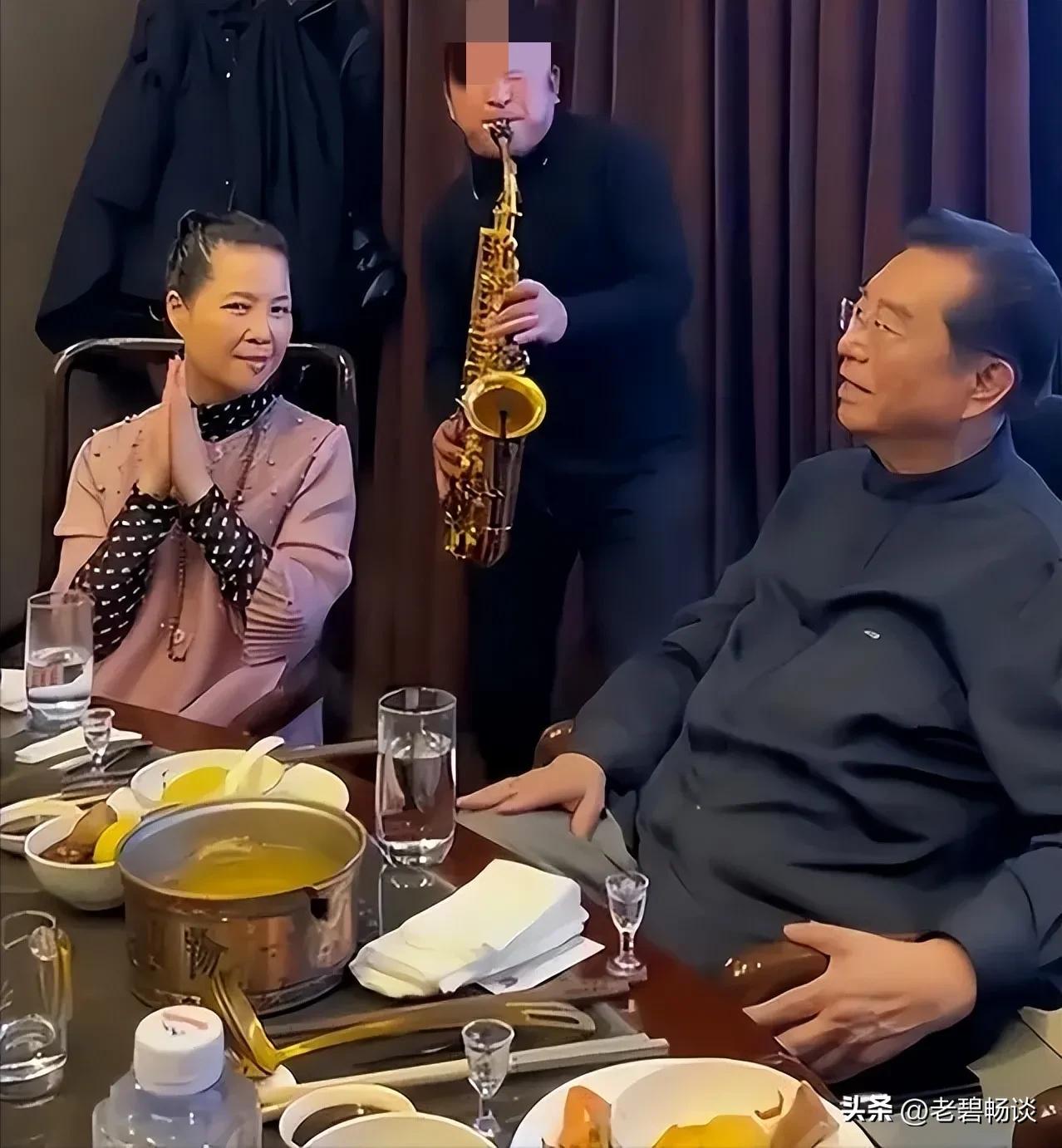 Li Shuangjiang's high-profile Qingzi was released from prison, changed ...