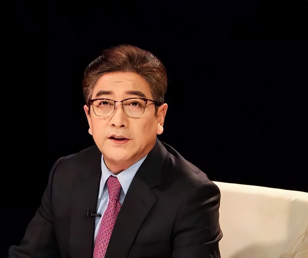 CCTV host Shui Junyi, married 13 years younger, CCTV host, now 57 years ...