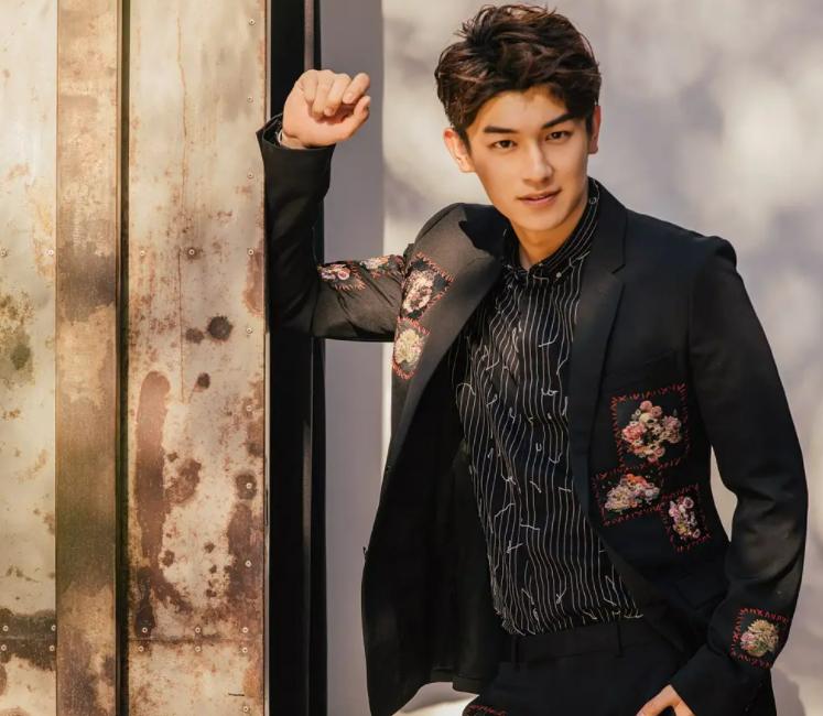 Little Gossip, Ren Jiao, Yang Xuwen, Wang Hedi, Bailu, Feng Shaofeng - iNEWS