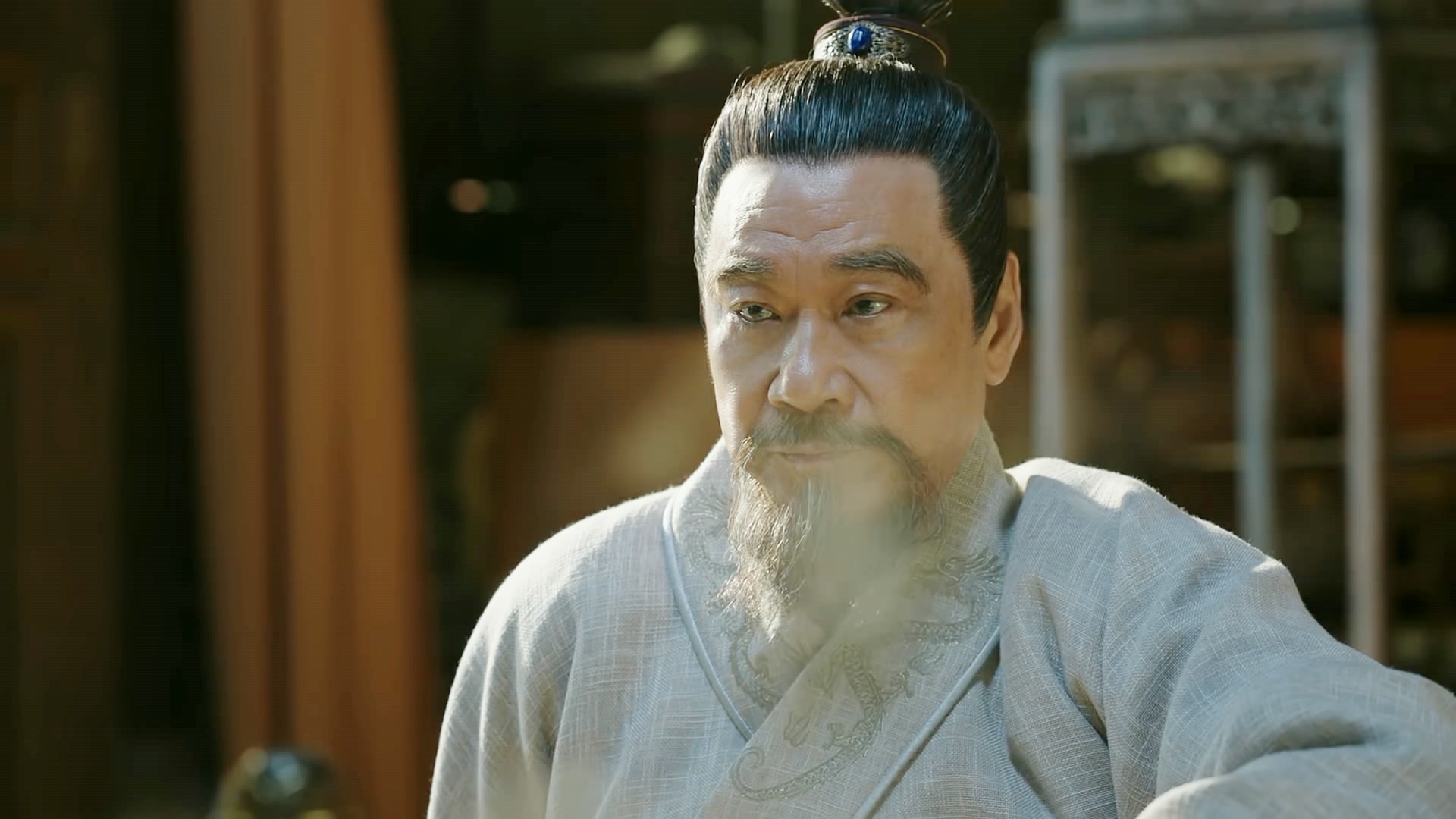 According to the changes in the reviews of "Da Ming Feng Hua", I believe that "Mountains, Rivers ...