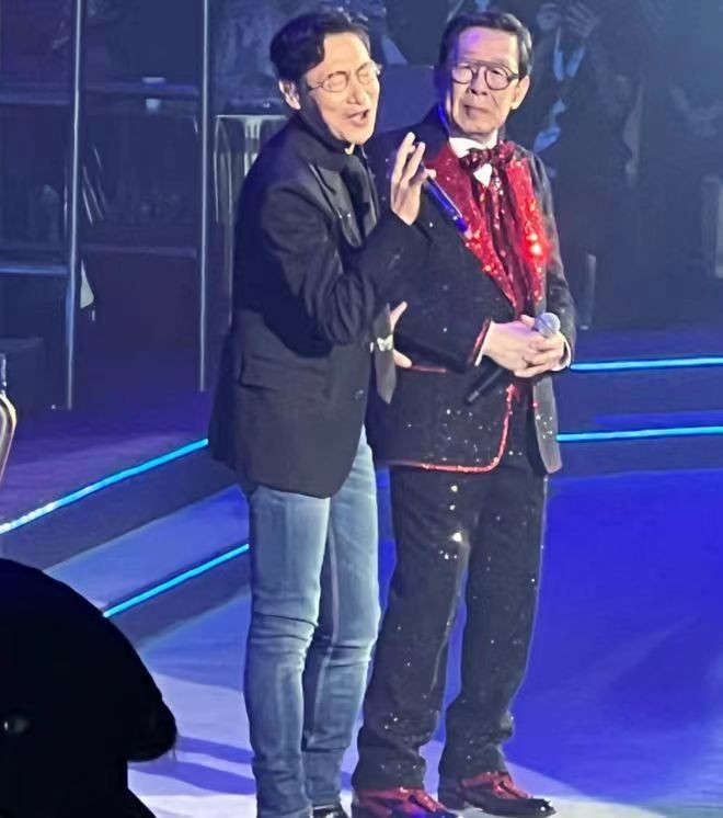 The 90-year-old TVB drama bone red hall sings!In good spirits, Jacky Cheung appeared in surprise ...
