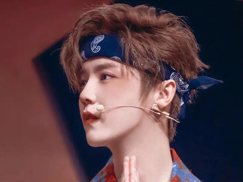 Little Gossip, Zhu Zhengting, Zhang Jingyi, Ren Jialun, Lu Han - iNEWS