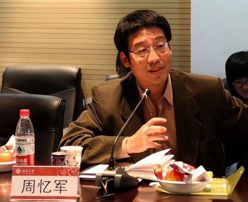 CCTV famous mouthpiece Fang Jing: Deep in the "spy door" and forced to ...