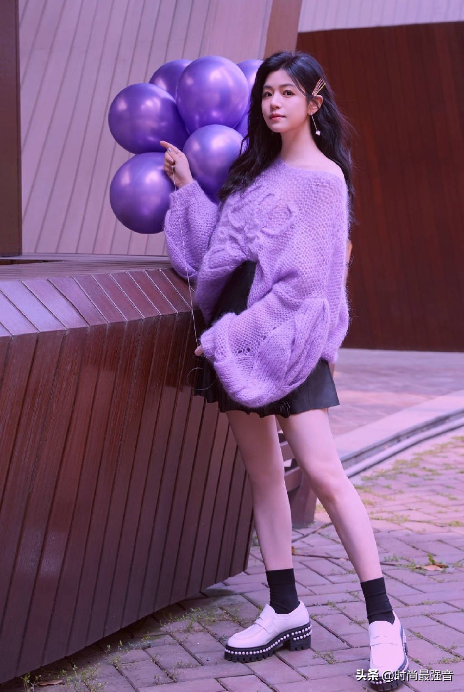 Michelle Chen's purple dream photo releases a sweet smile with a ...