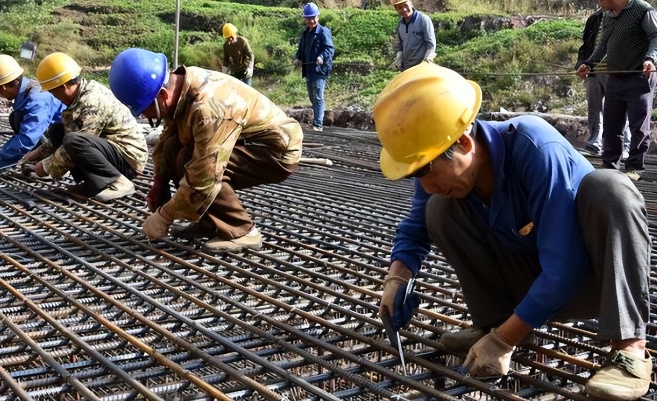 The mystery of the collapse of the 1,400-meter bridge: How did it build ...