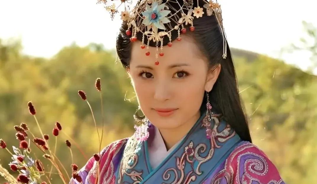 The grandparents and grandchildren married the same beautiful woman and ...