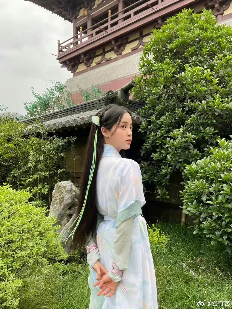 6.27 Picture: Zhang Nara, Tan Jianci, Ouyang Nana, Cheng Xiao, Liu Yan ...