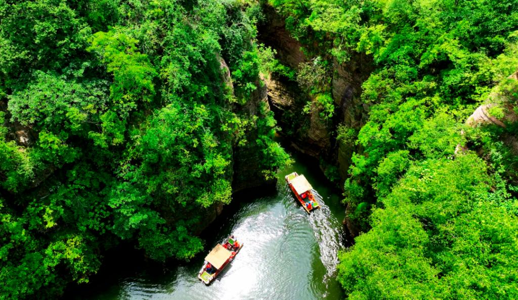 Longtan Grand Canyon - the most worthwhile travel destination in early ...