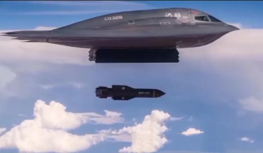 A giant ground penetrating bomb that can penetrate 200 meters ...