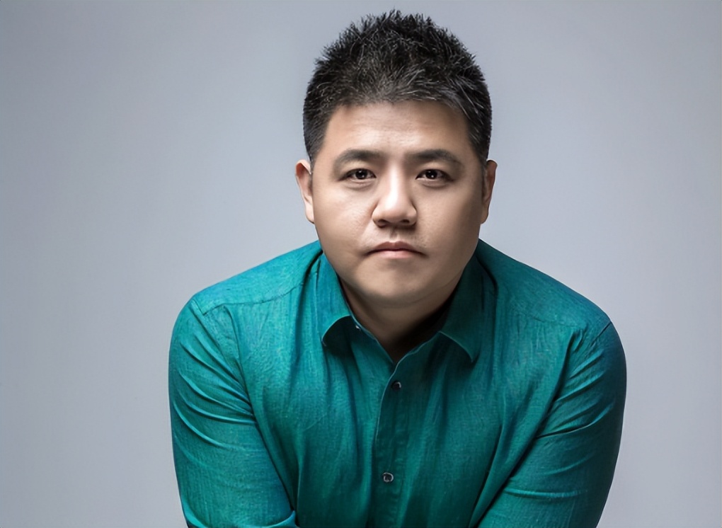 Fan Deng, who has hosted CCTV's "Tell the Truth" and "12 Studio", why ...