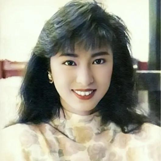 Jackie Chan's "Absurd Love Story" and the 5 Women Behind him - iNEWS