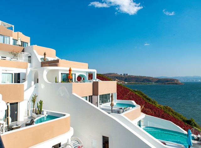 Your duty is to be more diligent, harder and more ideal than others - iNEWS