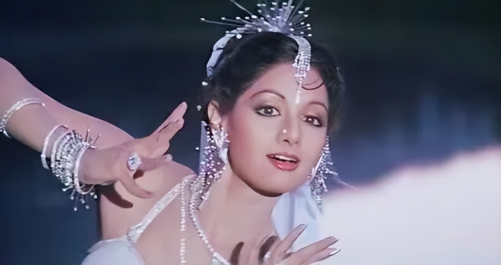 Shili Daiyu: From low caste to Bollywood queen, her 54-year-old life is ...