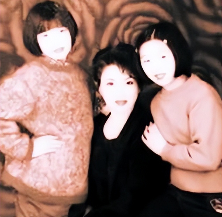 Li Si: Jet Li's eldest daughter, 34 years old and still unmarried, only ...