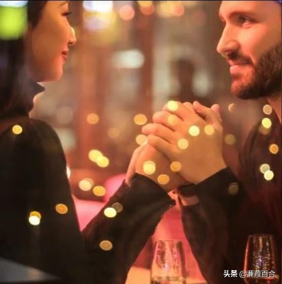 The dating scene in the eastern Australian city of Brisbane - iNEWS