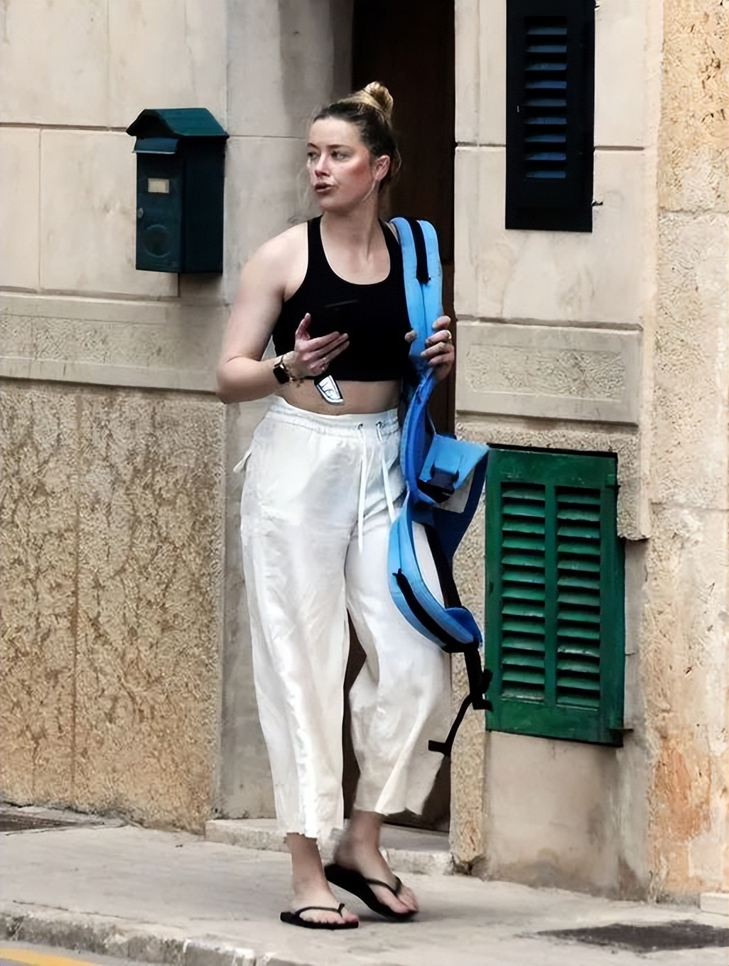 After the lawsuit, Amber lived a low-key life in the small town, but ...