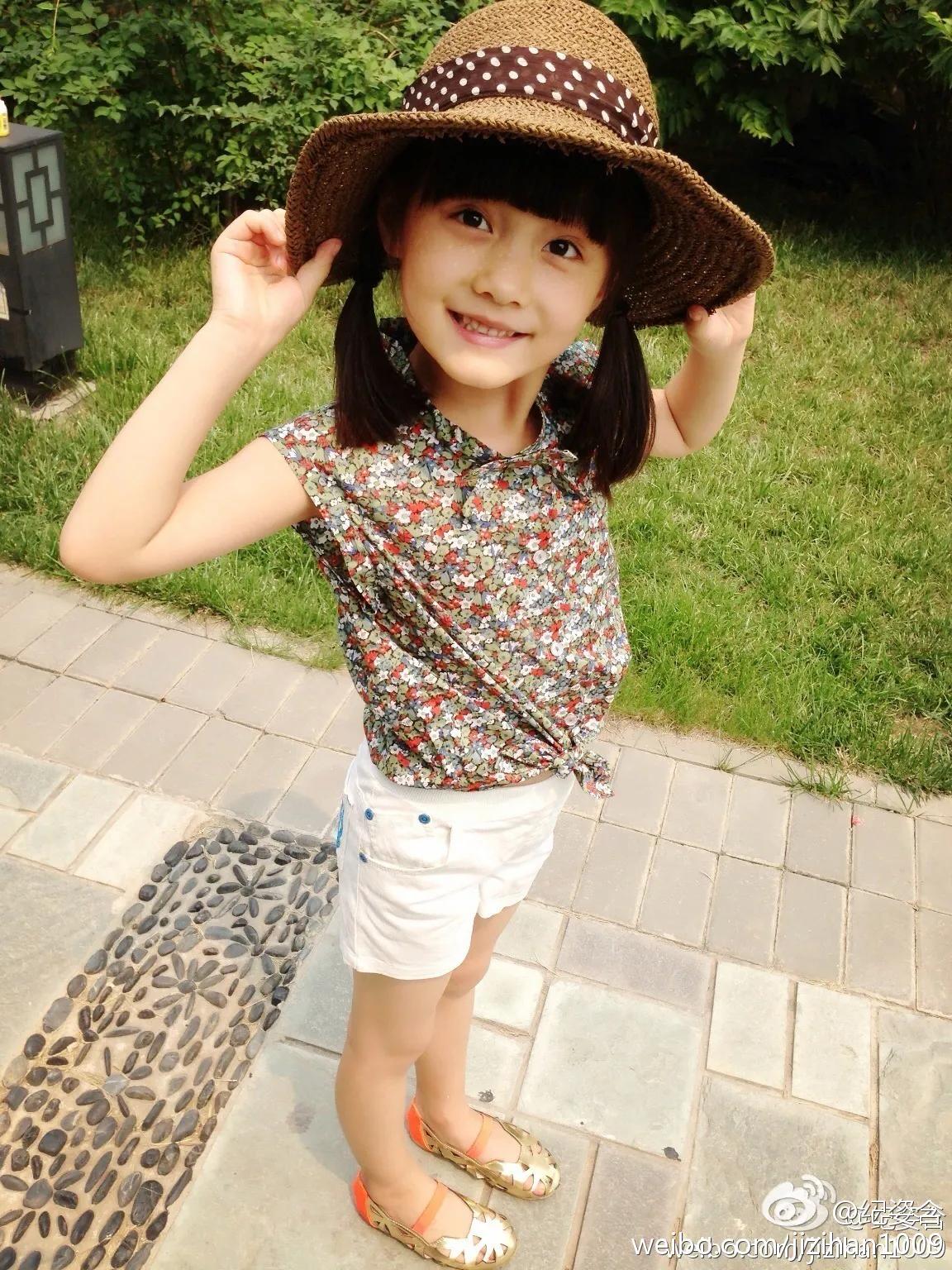 Ji Zihan, who played "Tiger Mom and Cat Dad", grew up - iNEWS