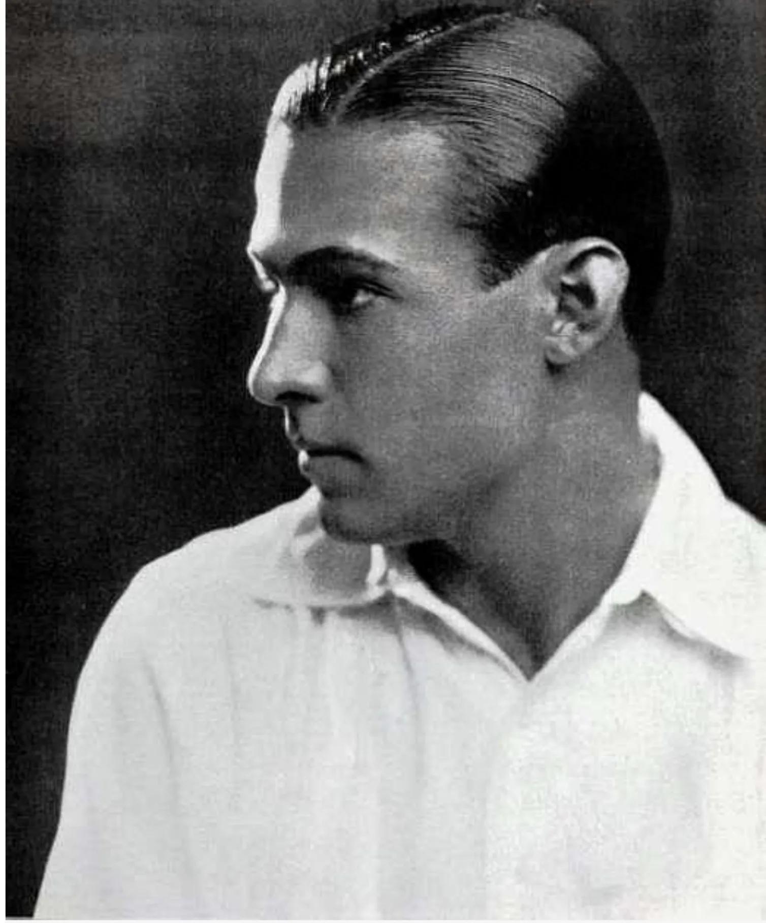 Valentino, the male god in the United States 100 years ago - iNEWS