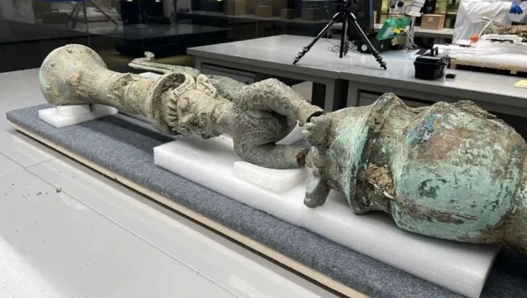 This Chuanyin native hand-painted the ancient Shu Kingdom more than ...