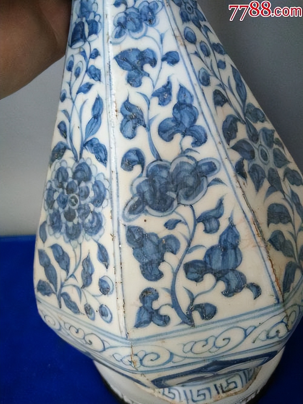 This blue and white piece of Yuan Dynasty, blue and white porcelain of ...