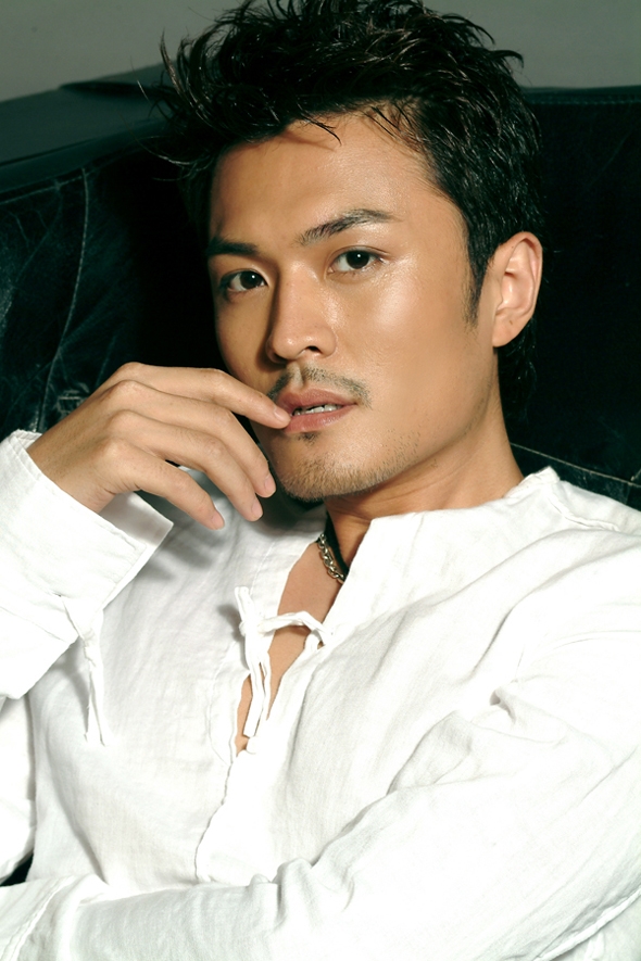 Yu Xiaowei: In love with Gao Yuanyuan, he has not been popular for 21 ...