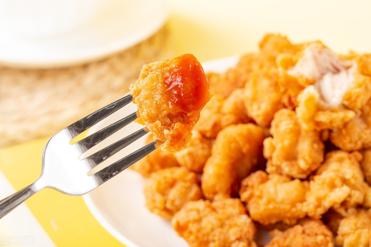 Why is the addictive fried chicken so popular? - iNEWS