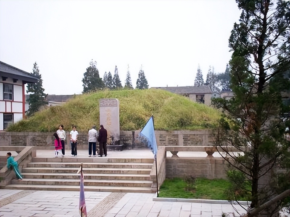 Visiting the tomb of Zhou Yu in Yueyang, why do the locals think it is ...