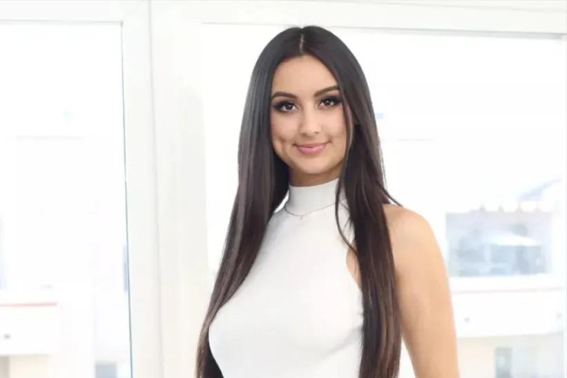 Eliza Ibarra (Eliza Ibarra) TOP1 this month - iNEWS