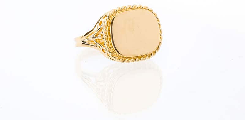 What is a signet ring?A handy guide on why and how to wear it - iNEWS