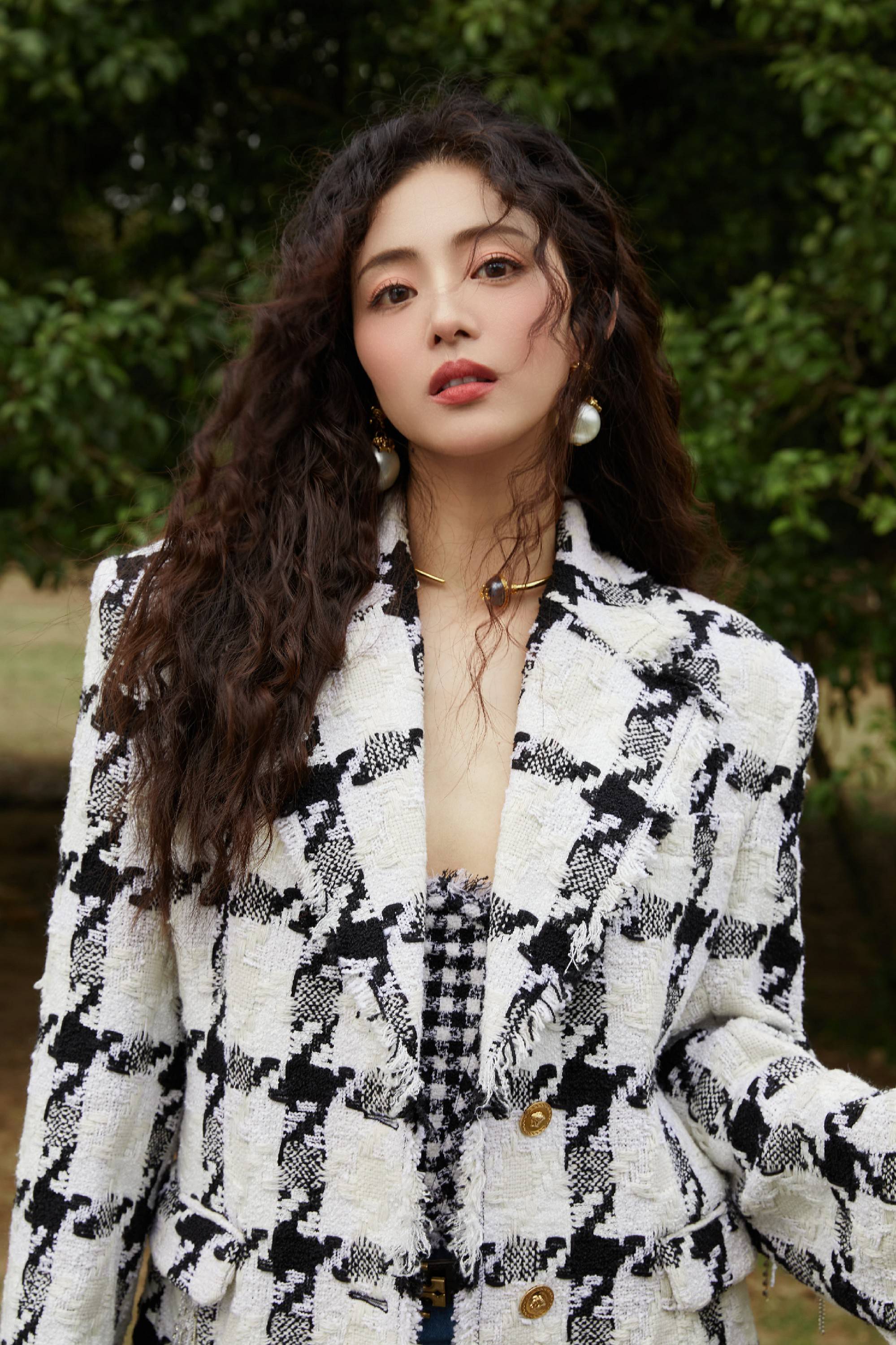 Chen Xue from Wang Wei [Three-Body Problem] - iNEWS