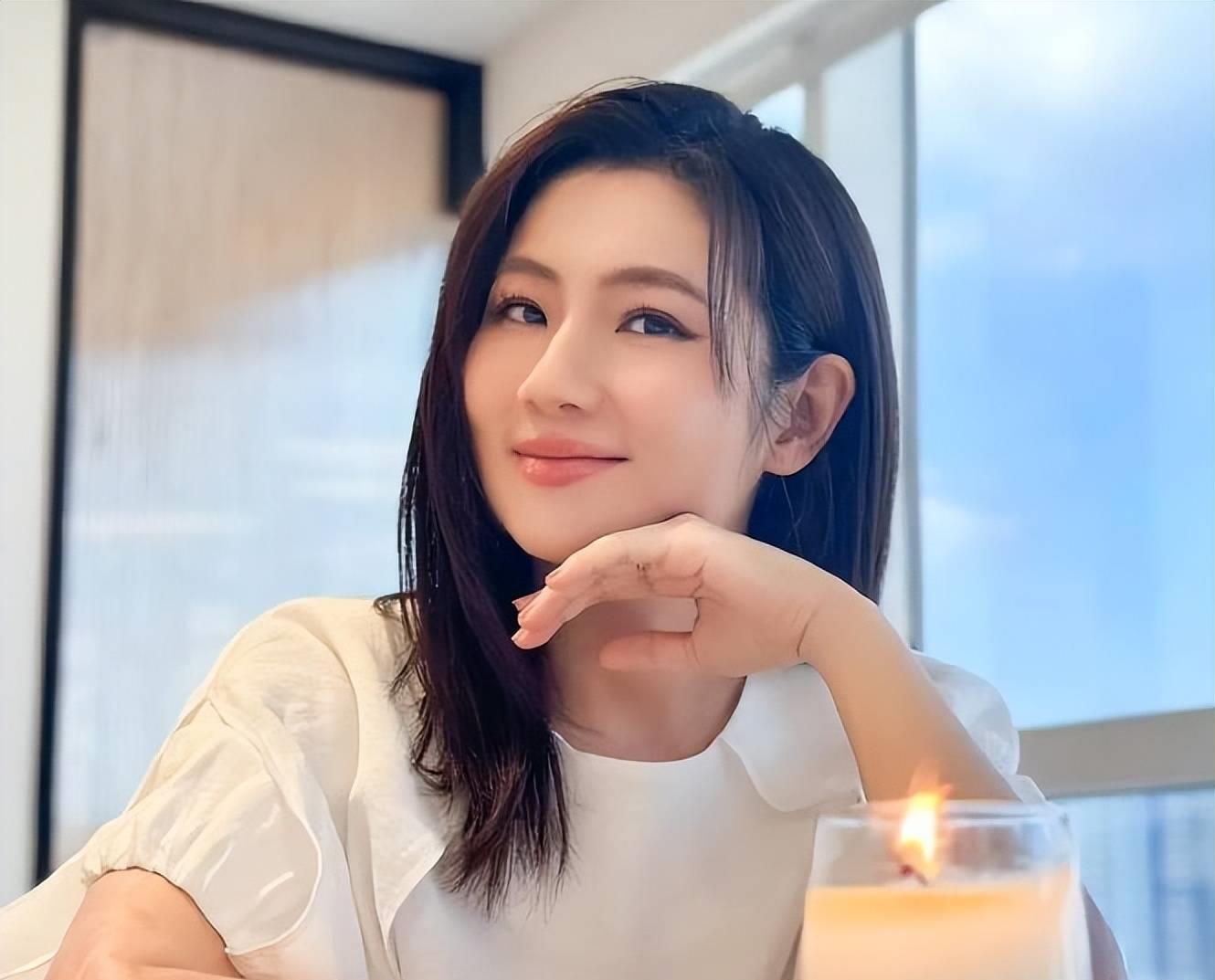 Selina released her son's full body photo for the first time, saying ...