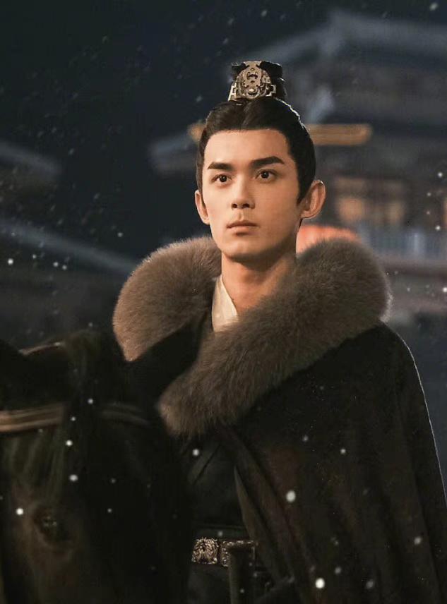 Little Gossip, Wang Hedi, Yang Zi, Meng Meiqi - iNEWS