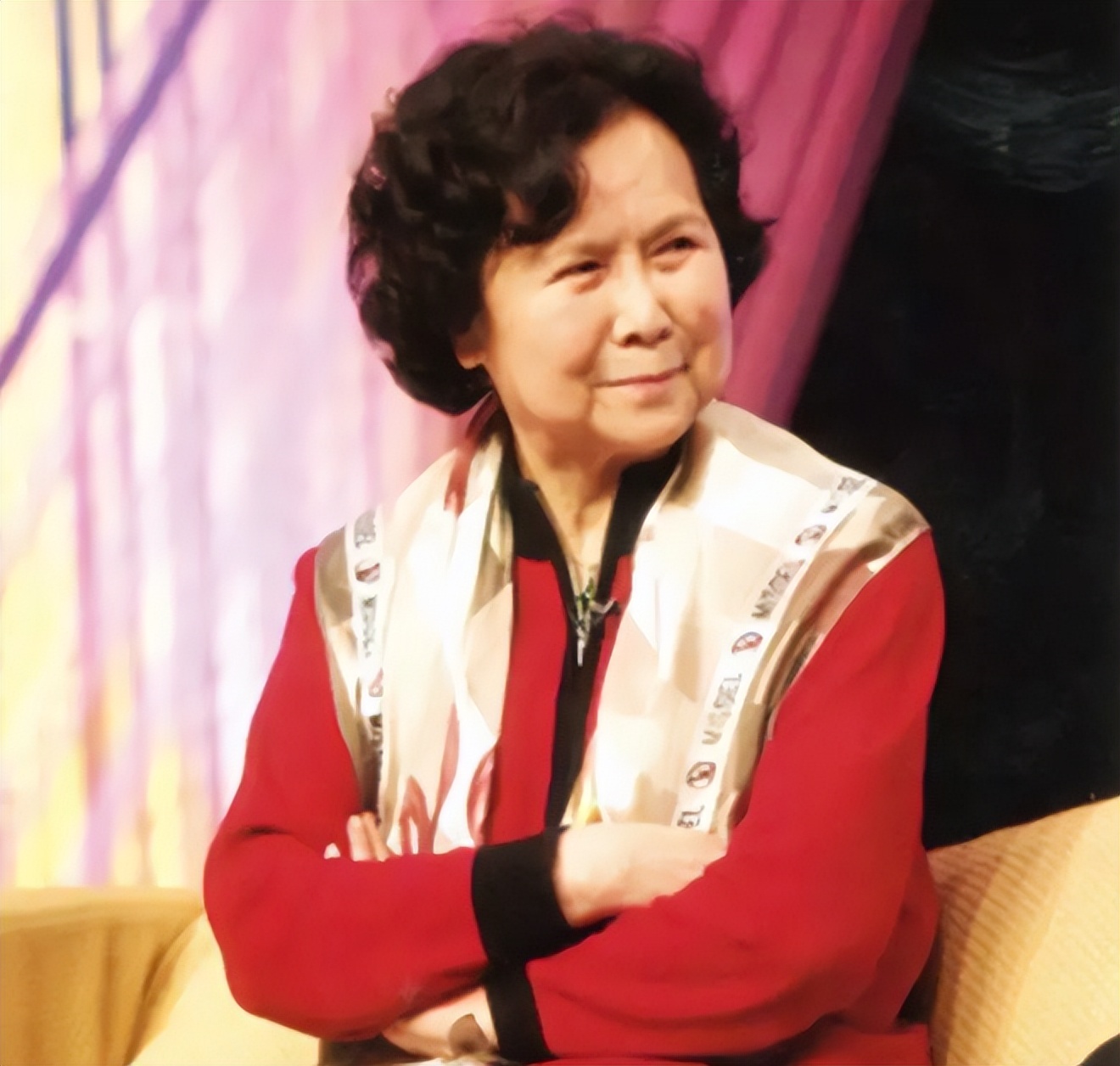 This time, Tang Seng, who "dedicated himself to saving his mother ...