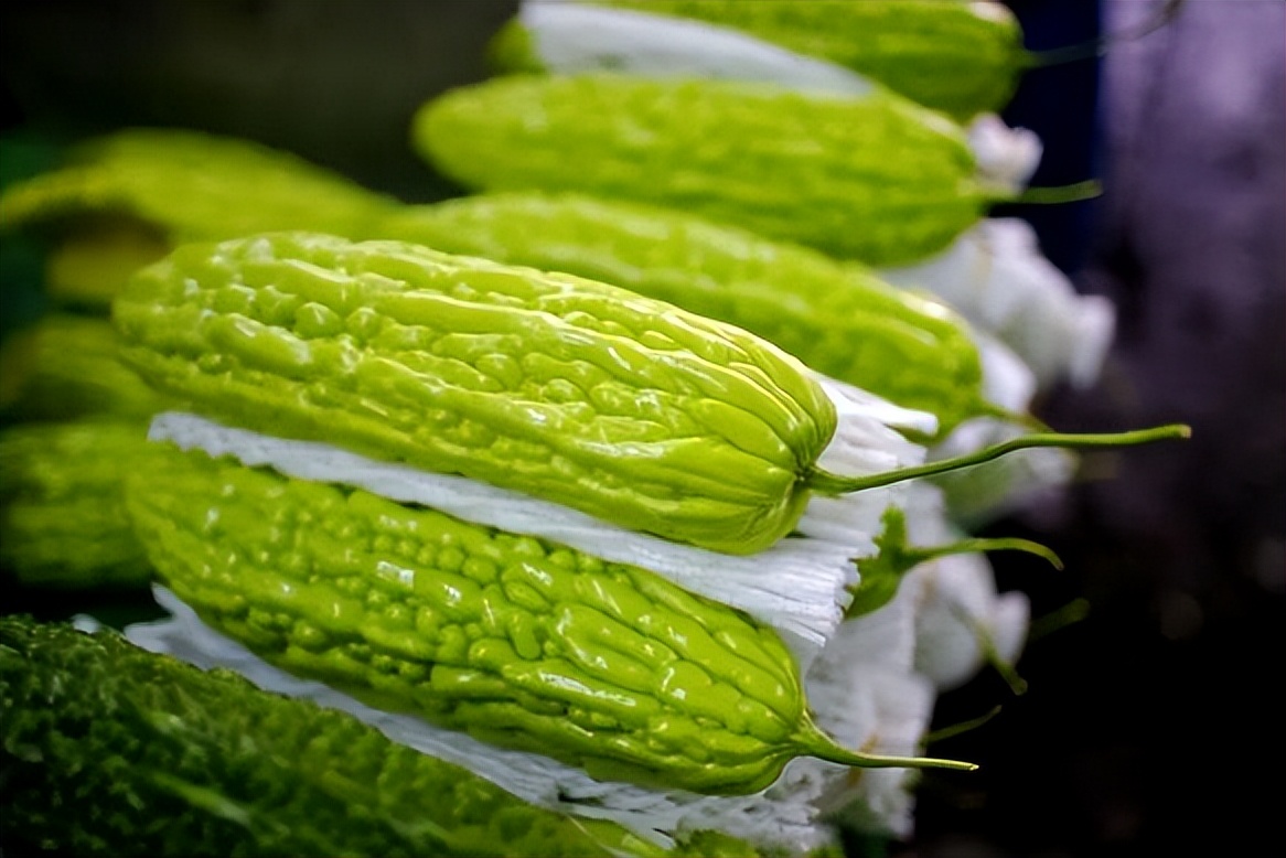 Can eating bitter melon help lower uric acid?Doctor: 6 things or "uric ...