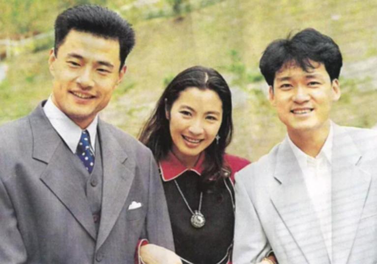 Yu Rongguang: He was pure and clean all his life. He married his first ...