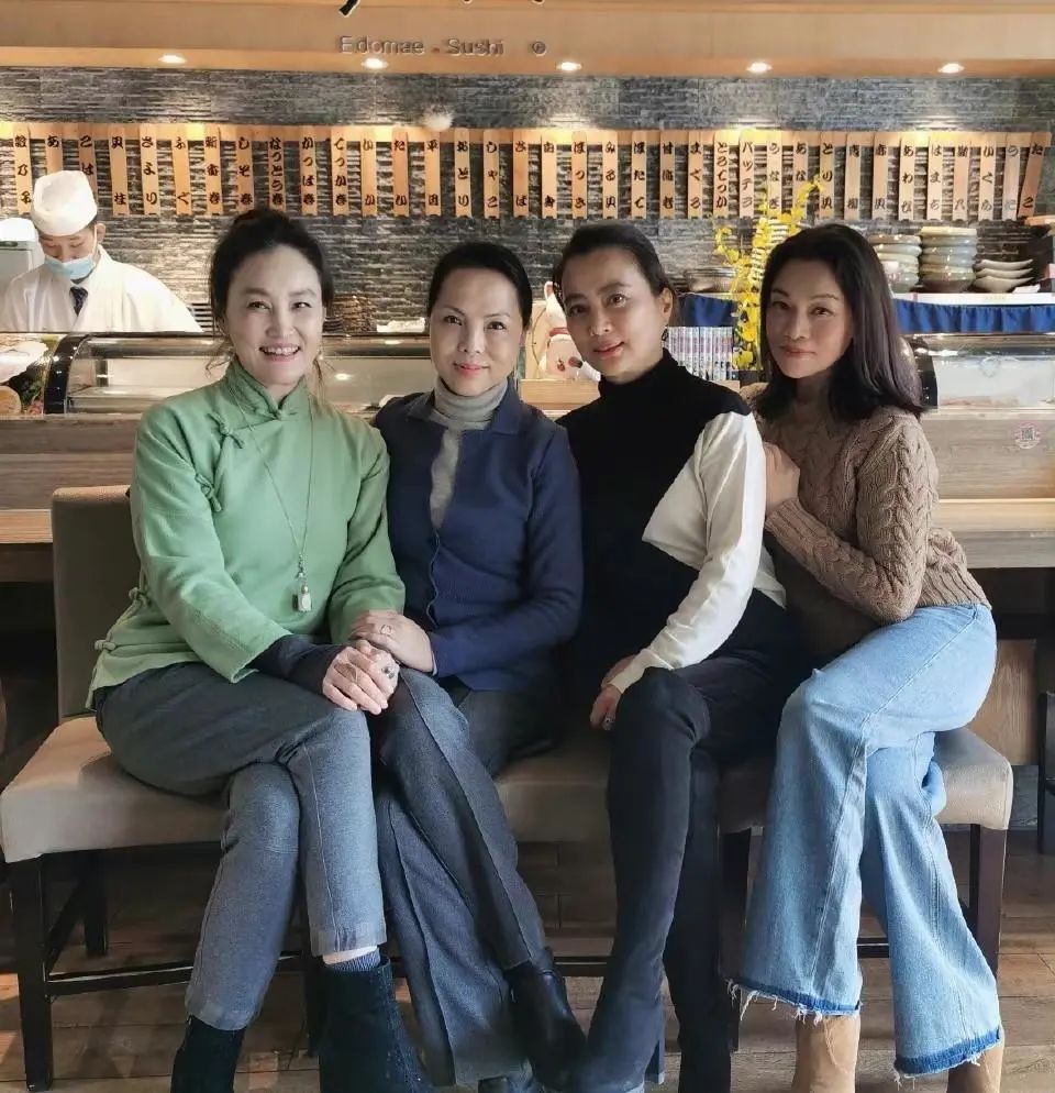 Tian Zhen, Li Lingyu and Shi Ke are in the same frame!A big change, one more macula, only she ...