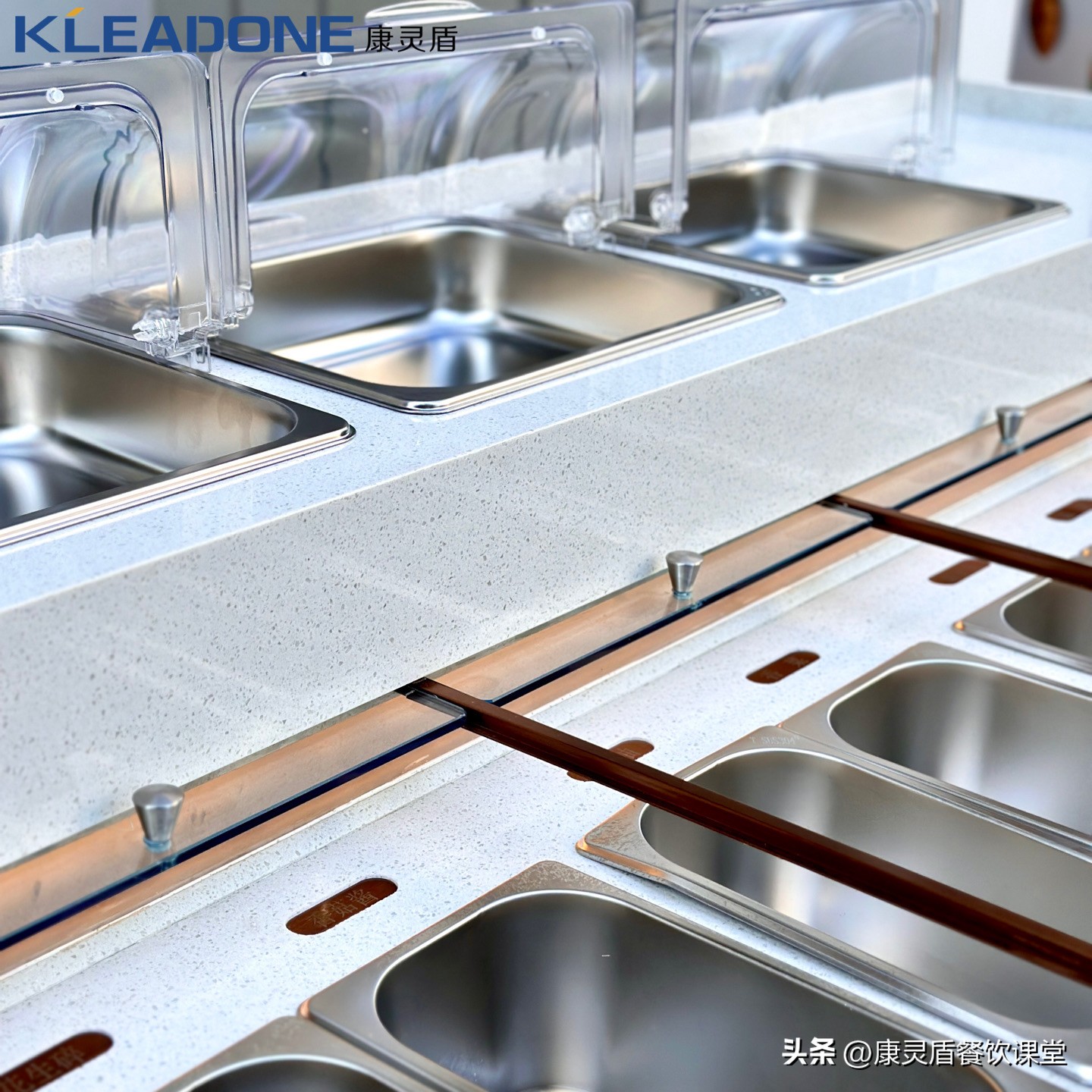 Foreign music restaurant self-service condiment table - iMedia