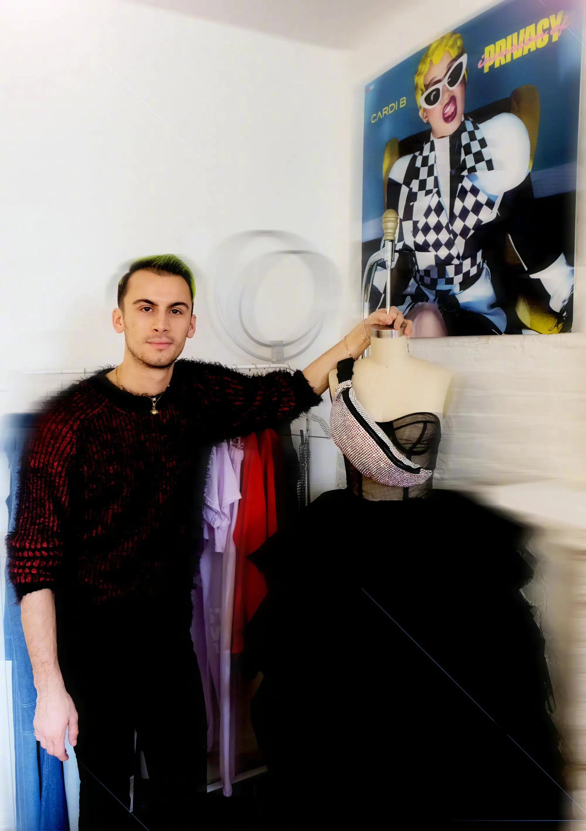 Sam Smith's four boyfriends are all good, and they really know how to ...