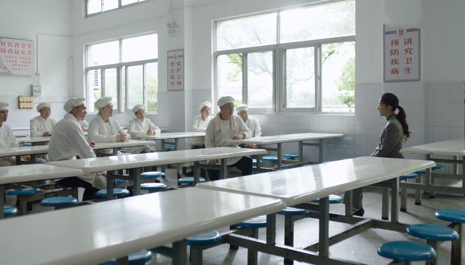 The road of life: Qiaoling is extremely selfish, dragging Qiaozhen down ...