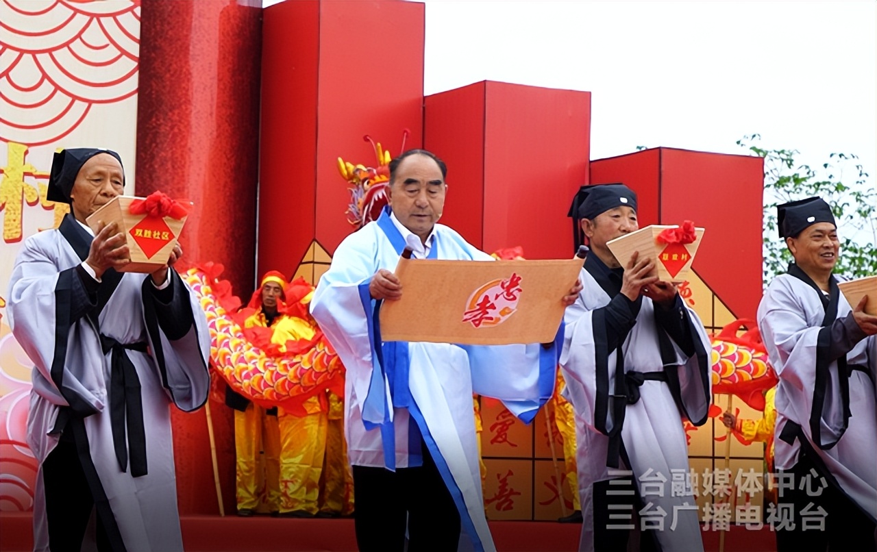 Colorful "March 3rd", enjoy folk customs, buy special products... This ...