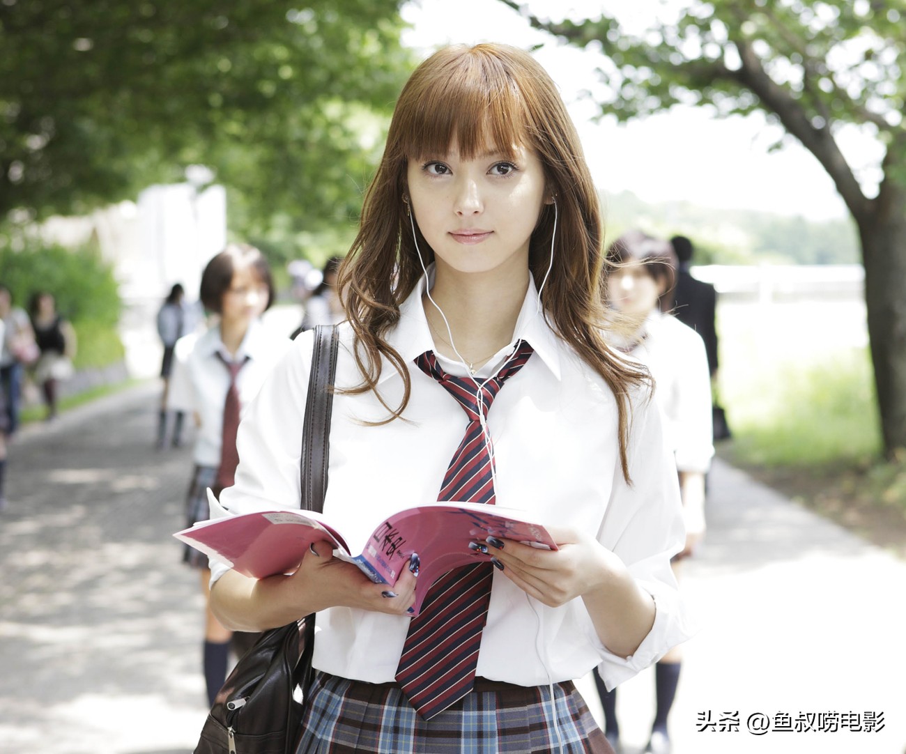 Nozomi Sasaki, the most beautiful girl in Japan, and the fallen girl ...