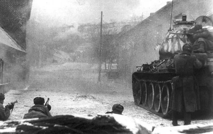 Battle of Budapest: After more than 100 days of fierce fighting, the ...