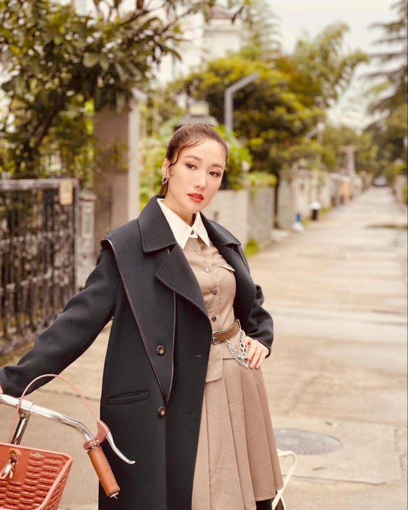 After watching, Li Shiwei returned to the nest to fight with Charmaine ...