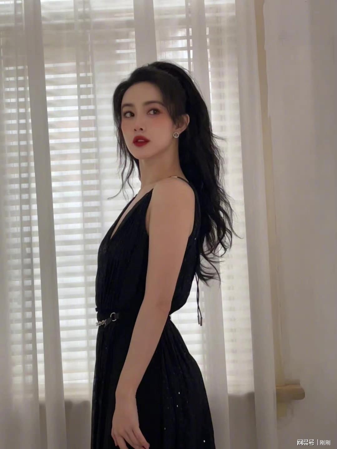 Curtain Side Mencius - iMedia