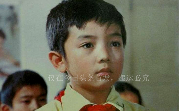 He was a famous child actor in the 80s, smart and smart, he became a ...