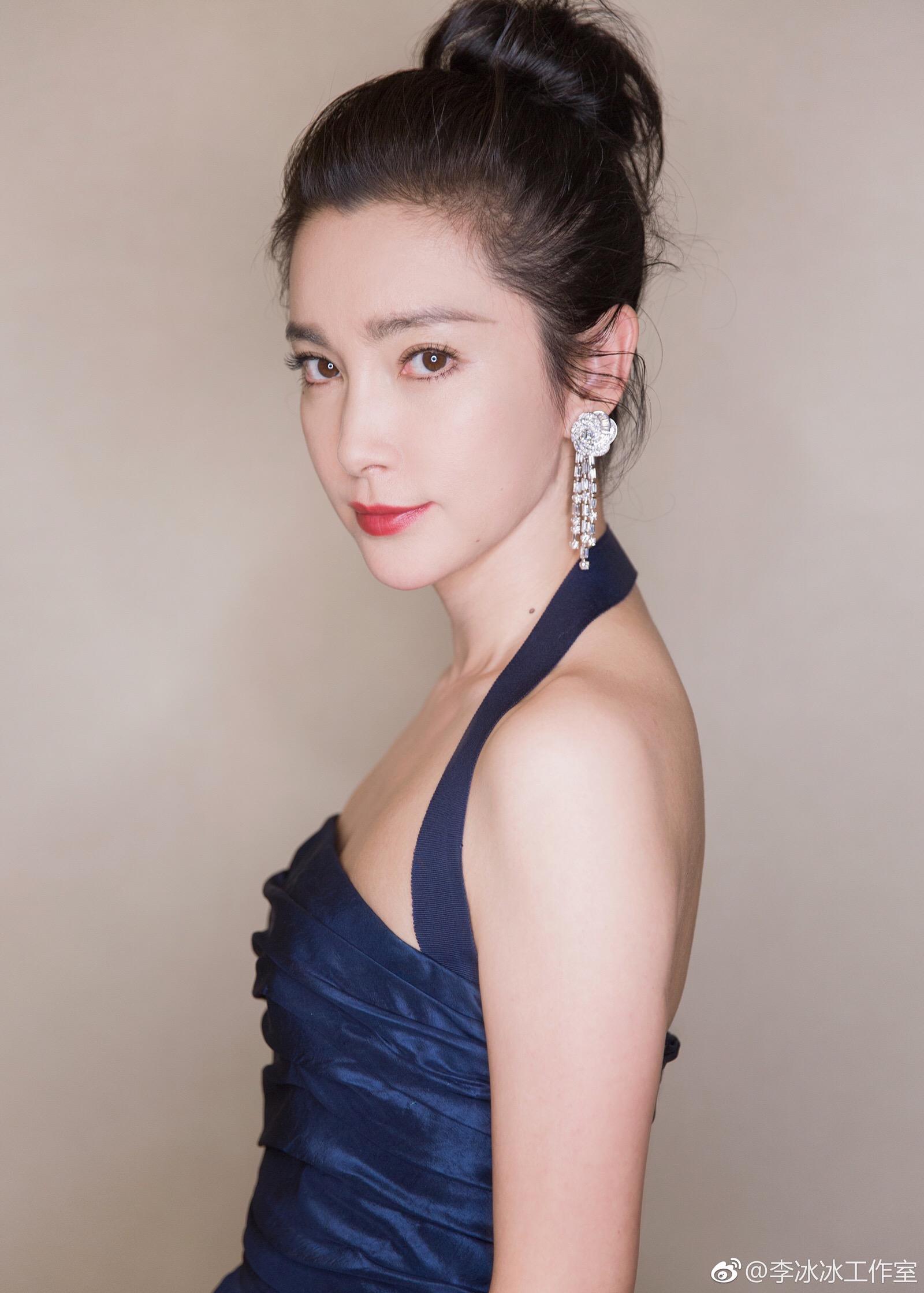 This time, Li Bingbing, who was absent from "Megalodon 2", has embarked ...