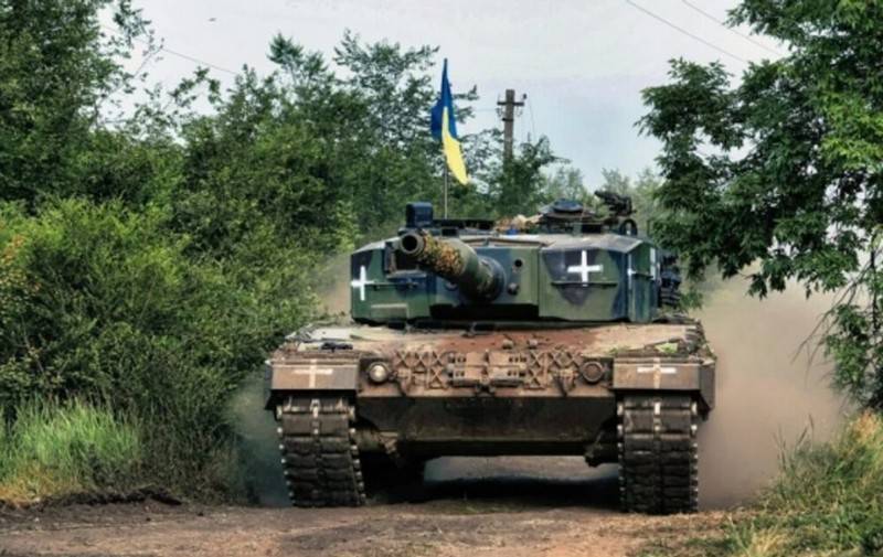Ukraine complained: Four damaged "Leopard 2" tanks were towed away by ...