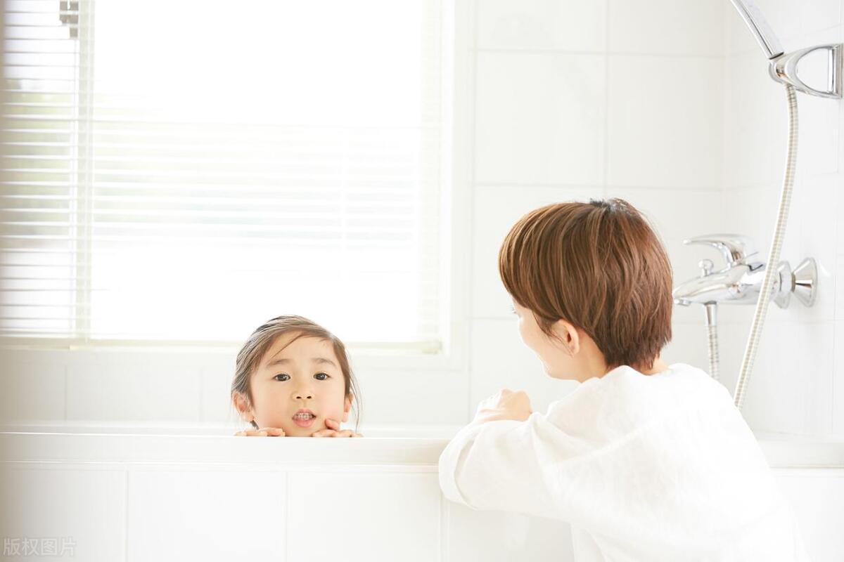 Essential tips for baby bathing: small details reveal big secrets! - iNEWS
