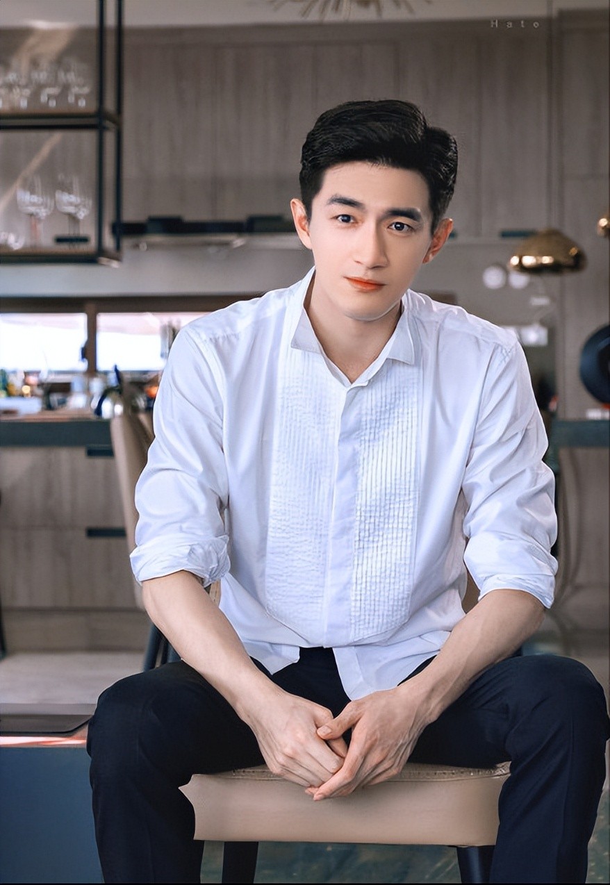 Lin Gengxin's curly hair style during the tender face period can be ...